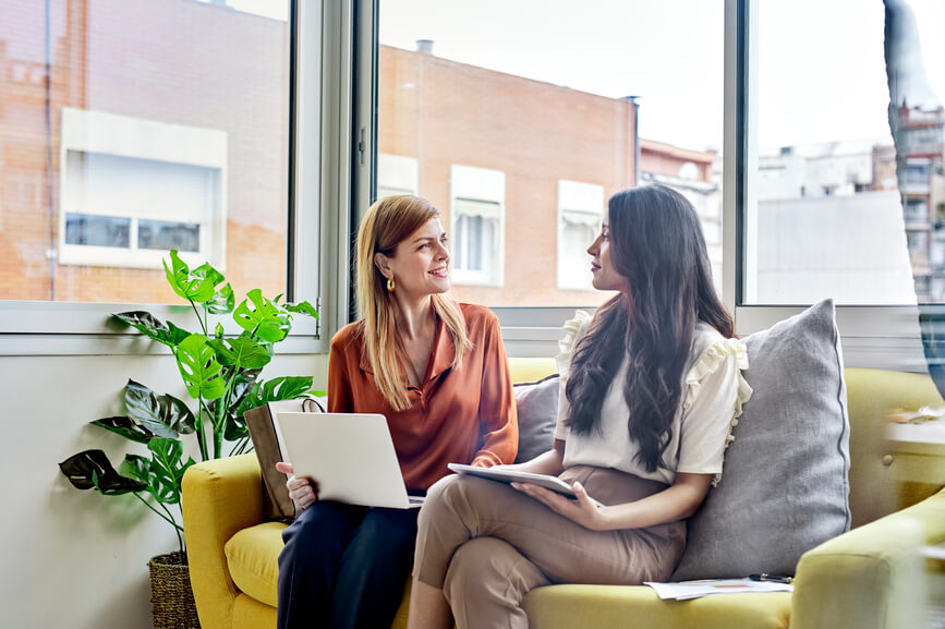 6 Management Styles: Advantages and Disadvantages