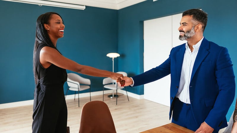 Corporate Jargon: 7 Example Phrases to Avoid in Business