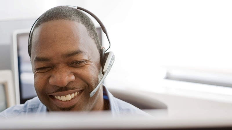 30 Customer Service Reviews Examples to Develop Your Team