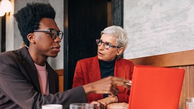 13 Ways to Get the Most Out of One-on-One meetings [Template Agenda]