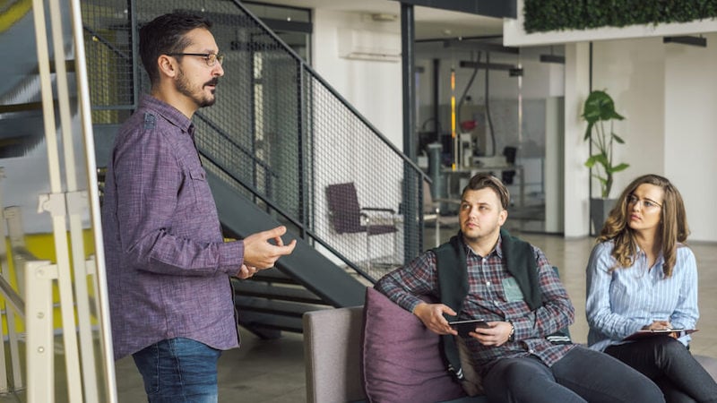 Types of Feedback and Ways to Use Them (With Examples)