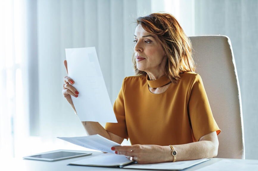 10 Unique & Creative Interview Questions (with Example Answers)