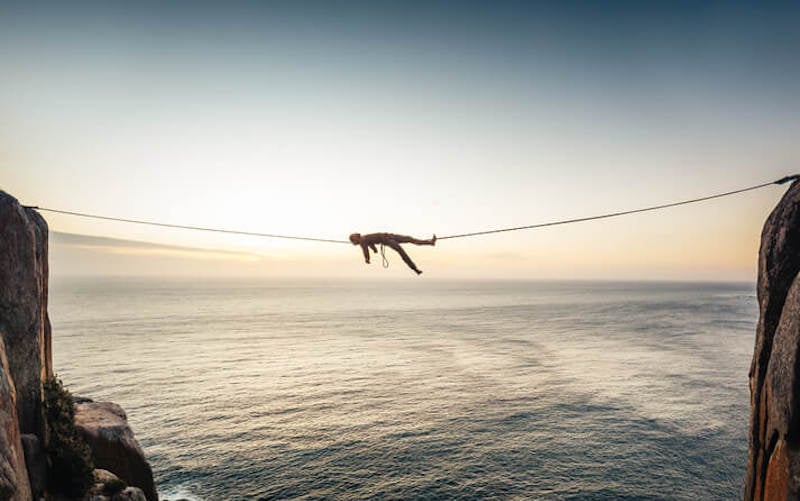 How to Ground Yourself: 14 Techniques You Need to Try