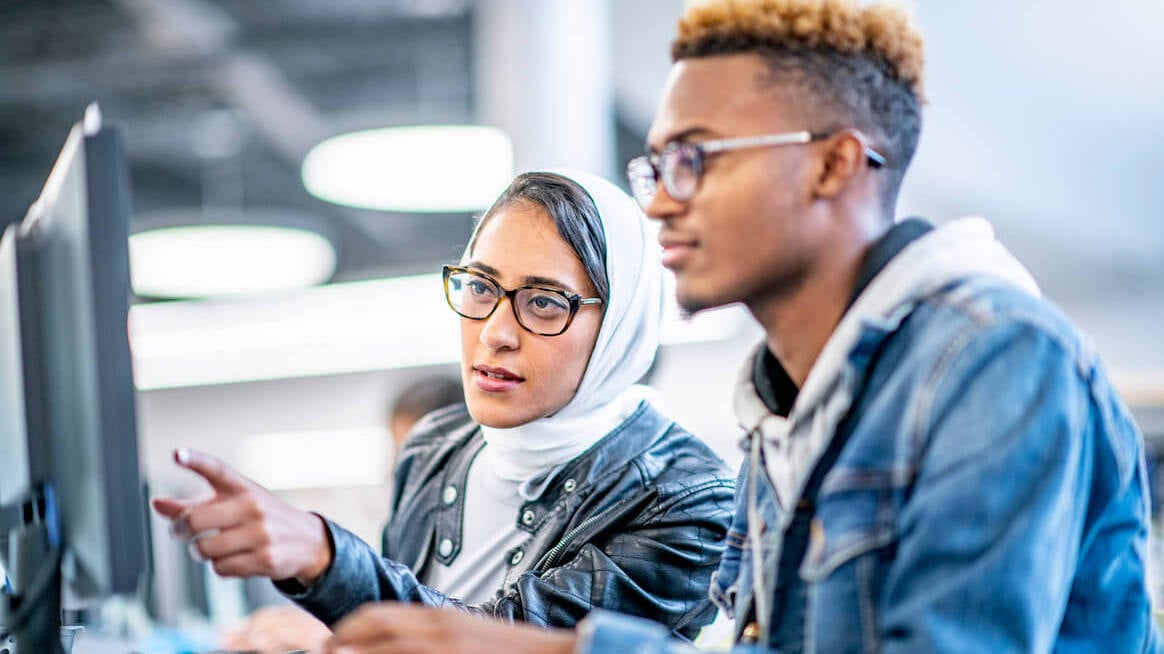 Peer Coaching for Managers and Teams: Your Go-To Guide