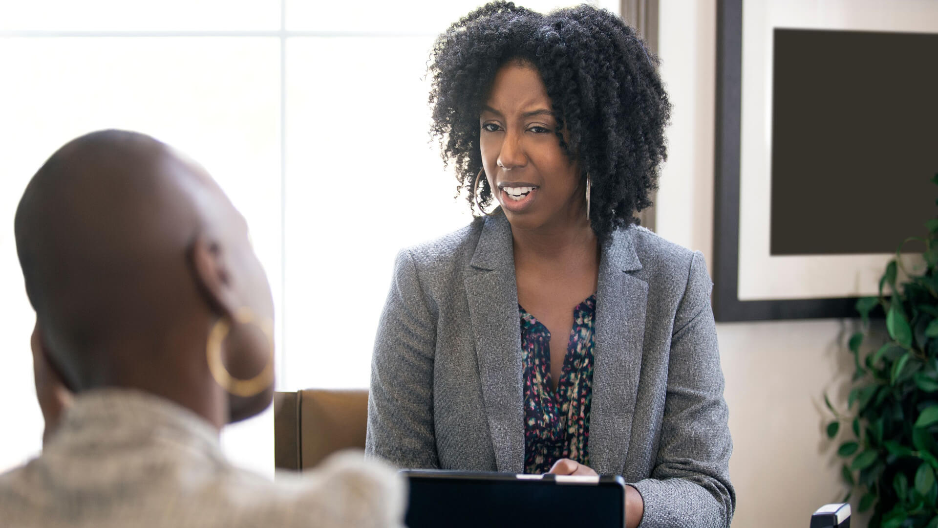 How a Performance Review Template Improves the Feedback Process