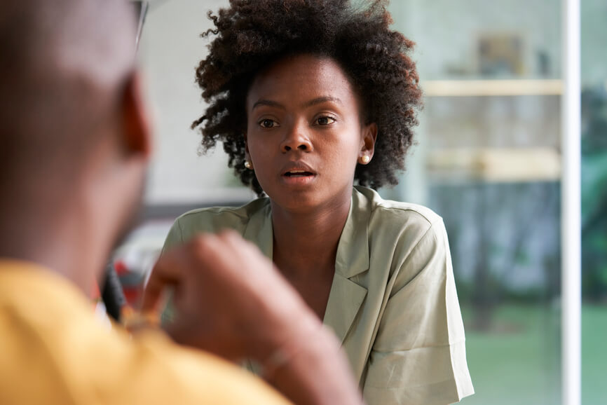 Red Flags in a Relationship: 15 Signs You Shouldn't Ignore