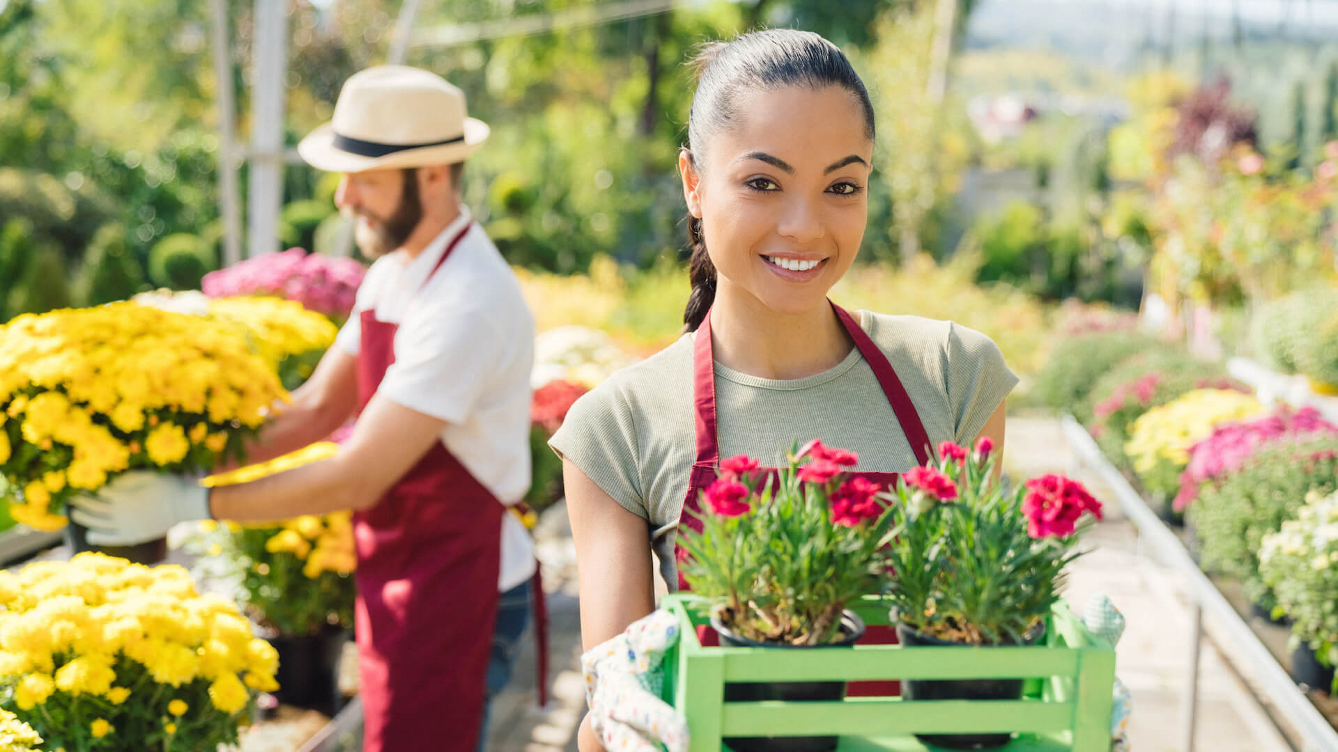 Seasonal Employees: How to Treat Them Right and Keep Them Coming Back
