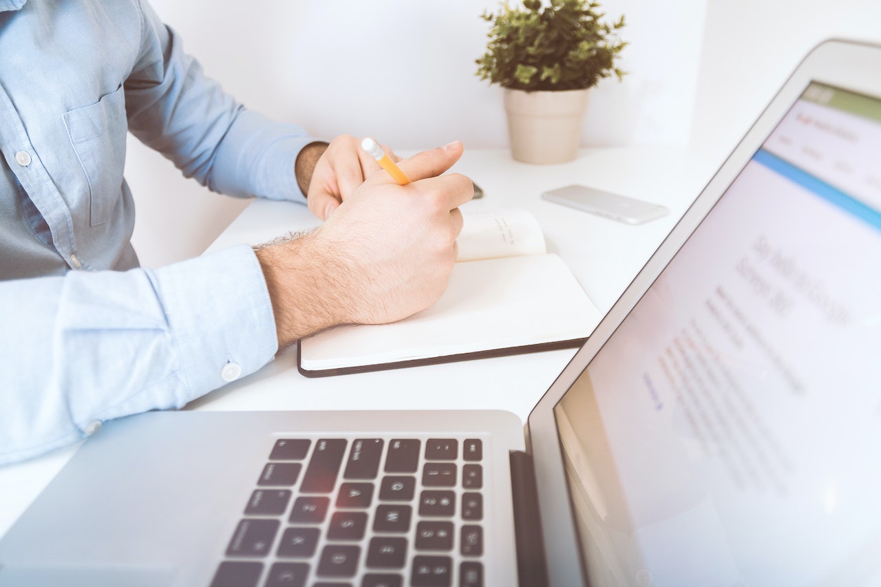 How to Message a Recruiter on LinkedIn