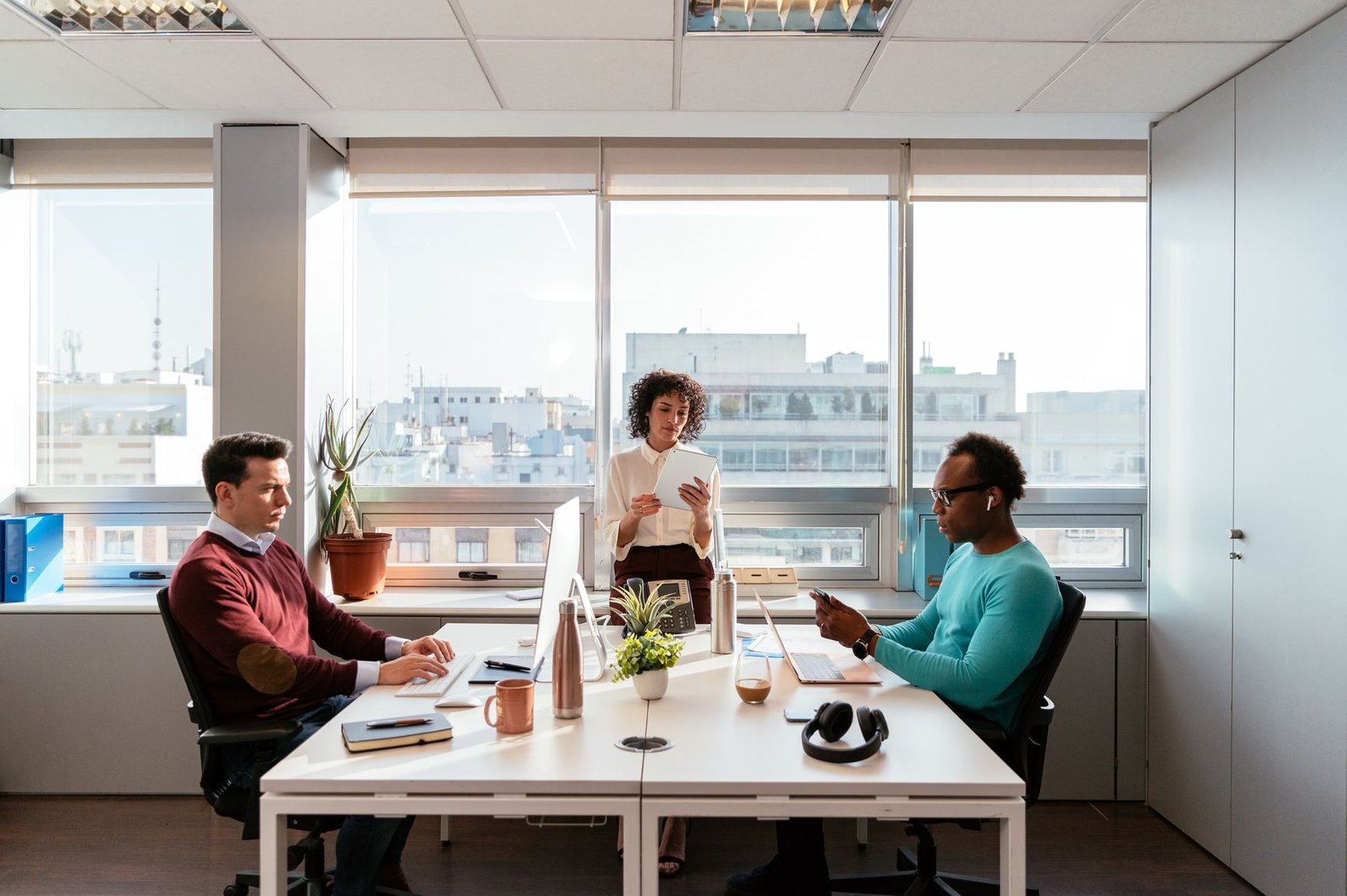 10 Characteristics of an Entrepreneur: Qualities to Be Successful