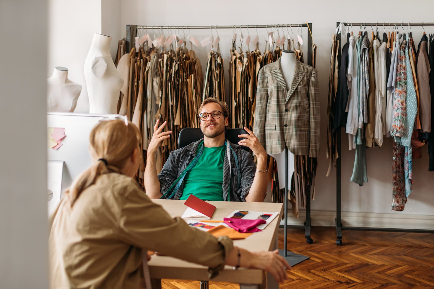 How to Make Friends at Work: 11 Tips