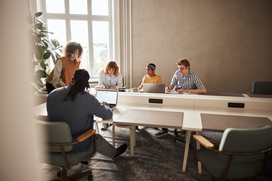 How to Manage Up and Succeed at Work: 8 Tips for Success