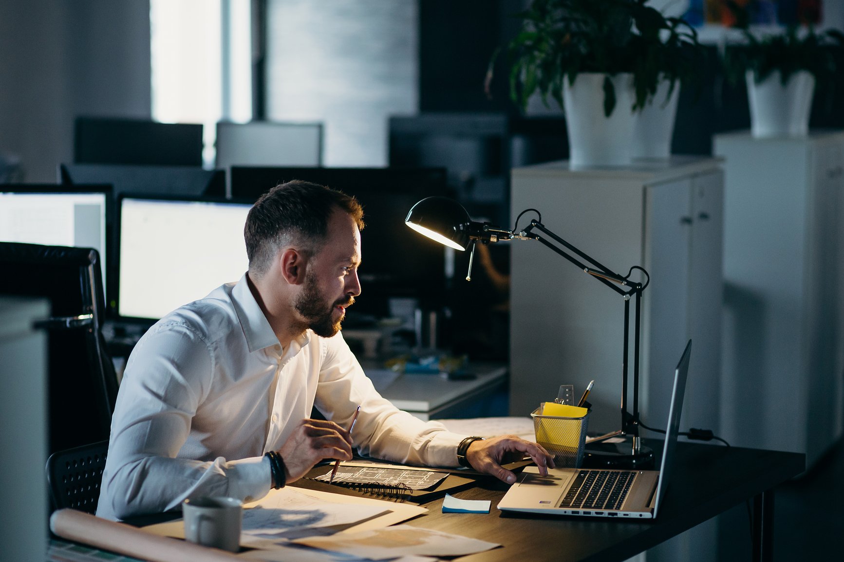 6 Signs to Spot If You’re Being Overworked