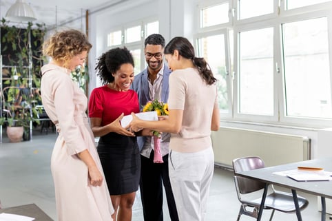 5 Kudos Examples to Show Appreciation at Work