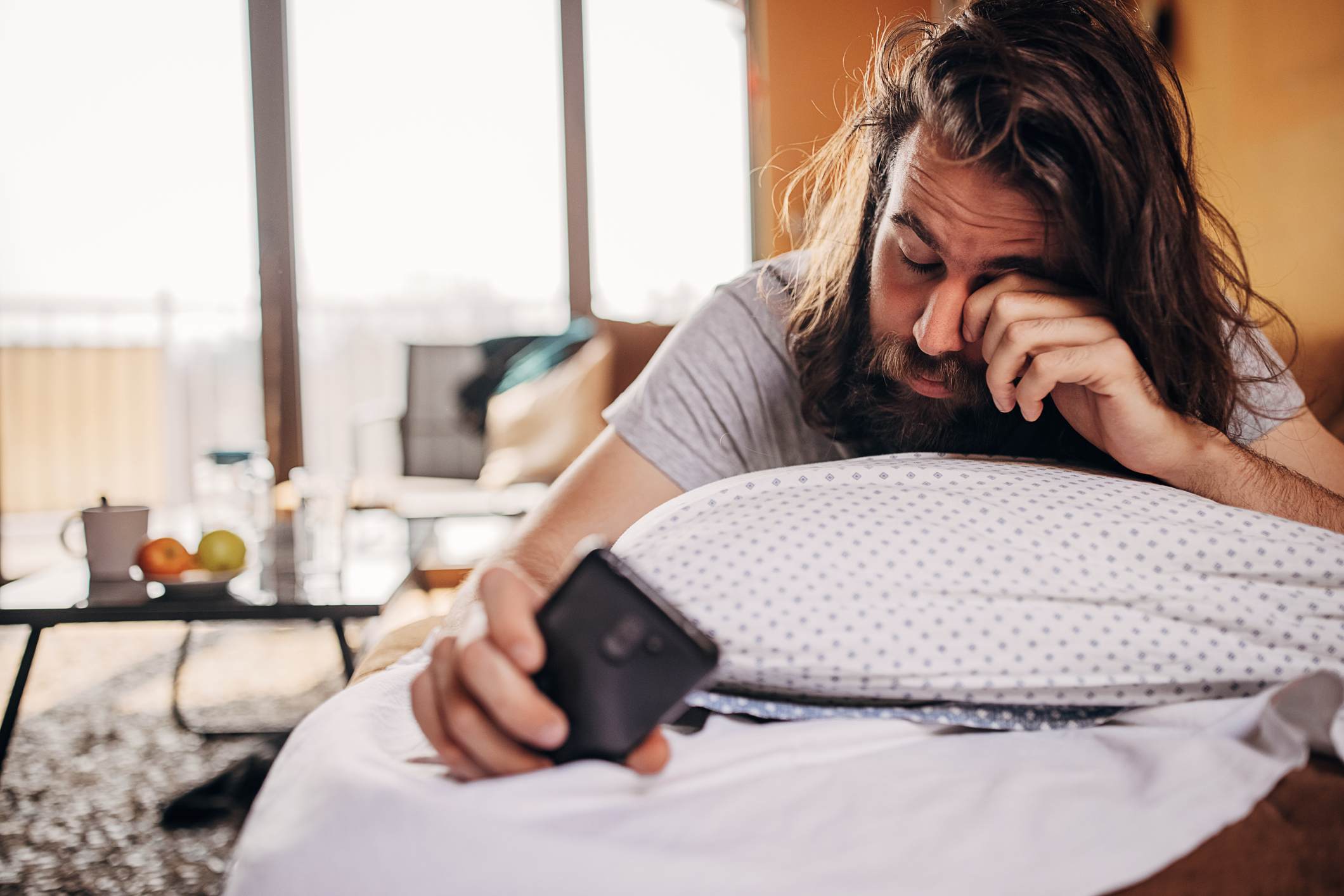 How to Adjust to Night Shifts: A Guide