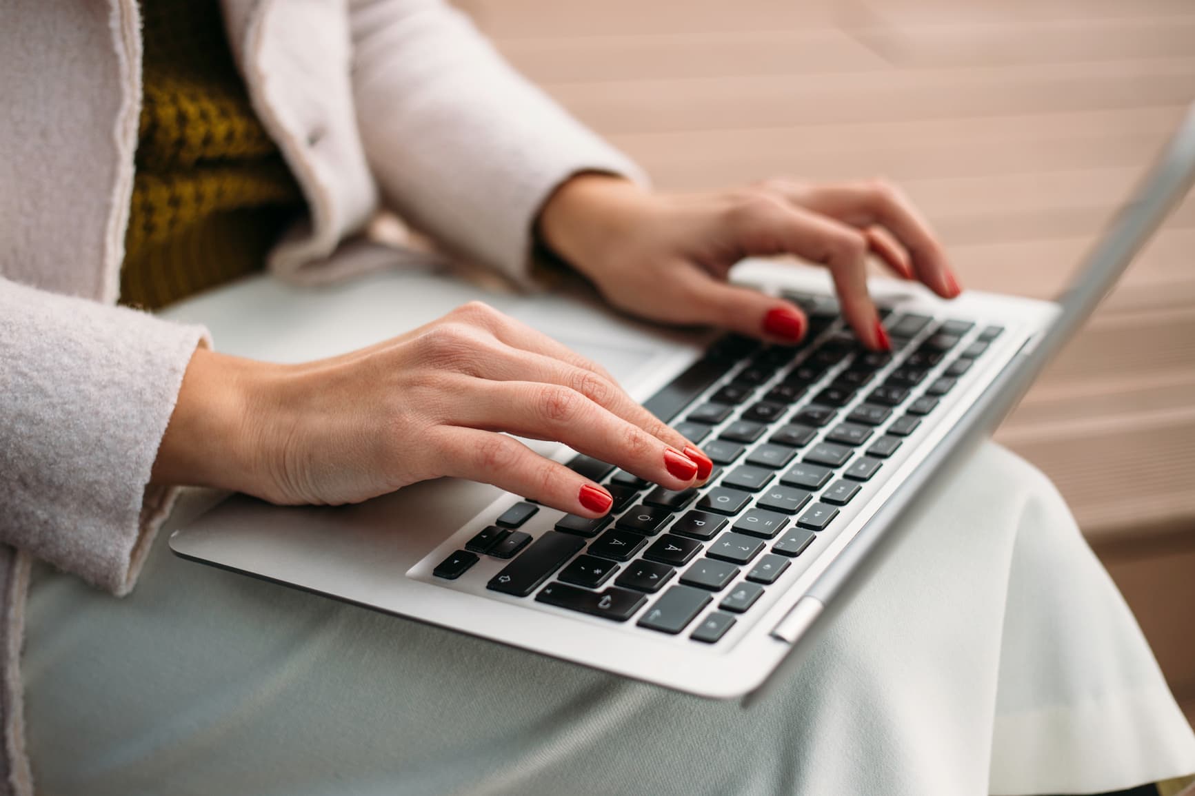 How to Make Your Resume Stand Out: Resume Help to Land a Job