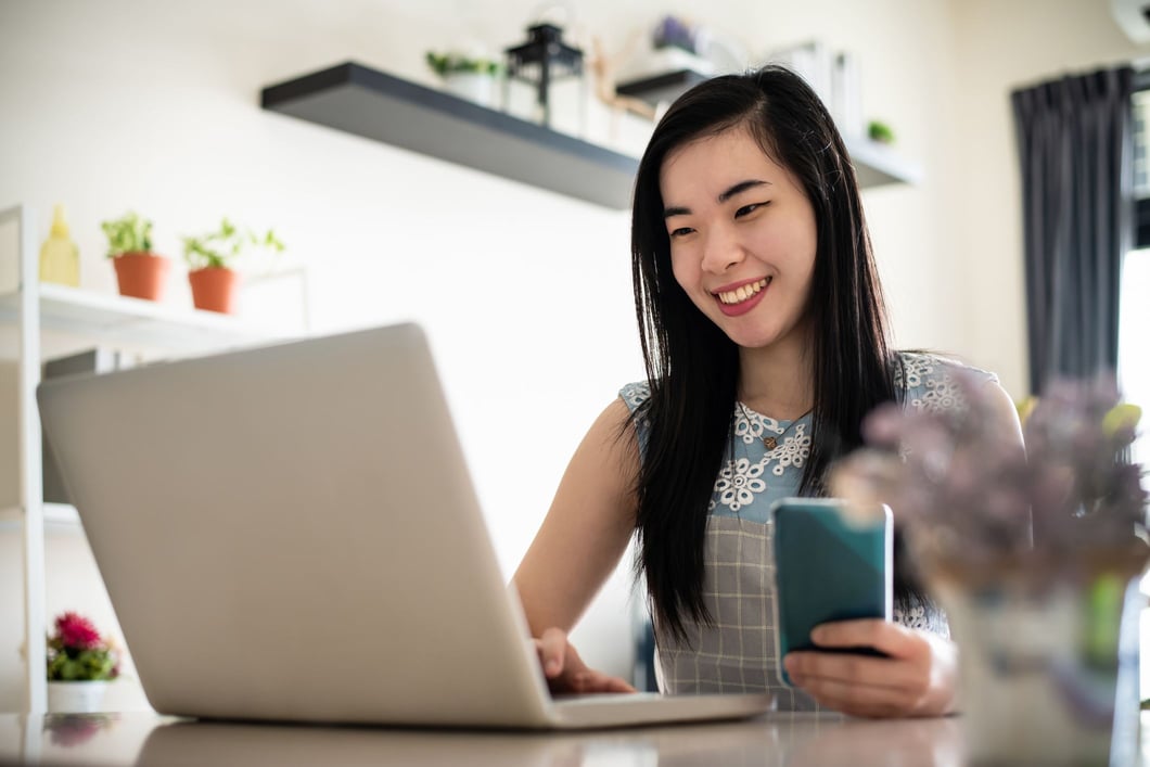 How to Congratulate Someone on a Promotion: Dos and Don’ts