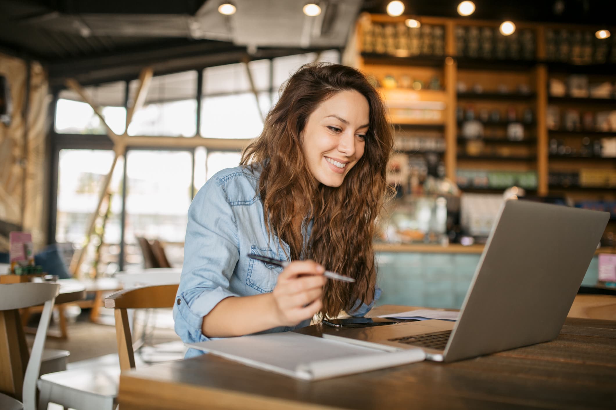 Strong Communication Skills: Top 7 Traits to Focus On to Build Them