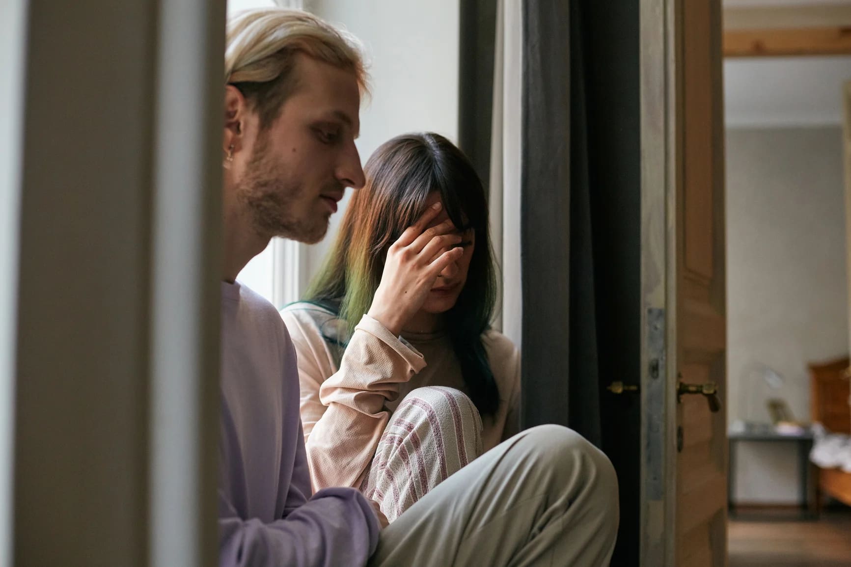 How to Overcome Insecurities: 10 Tips to Improve Your Confidence