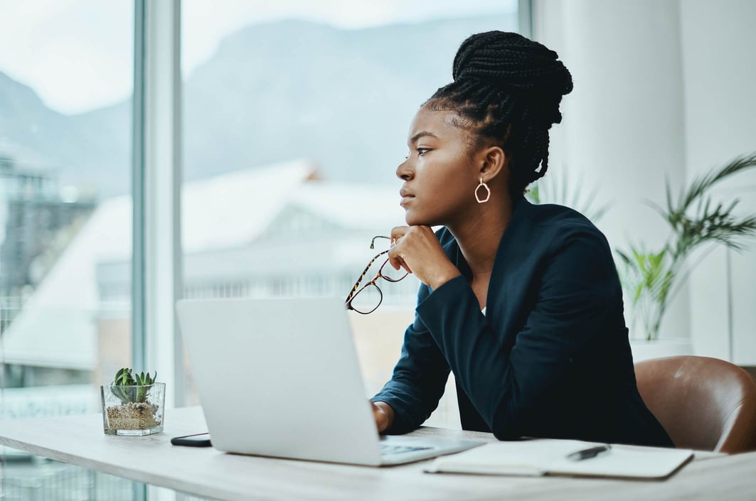 How To Get Noticed By Upper Management: 9 Tips