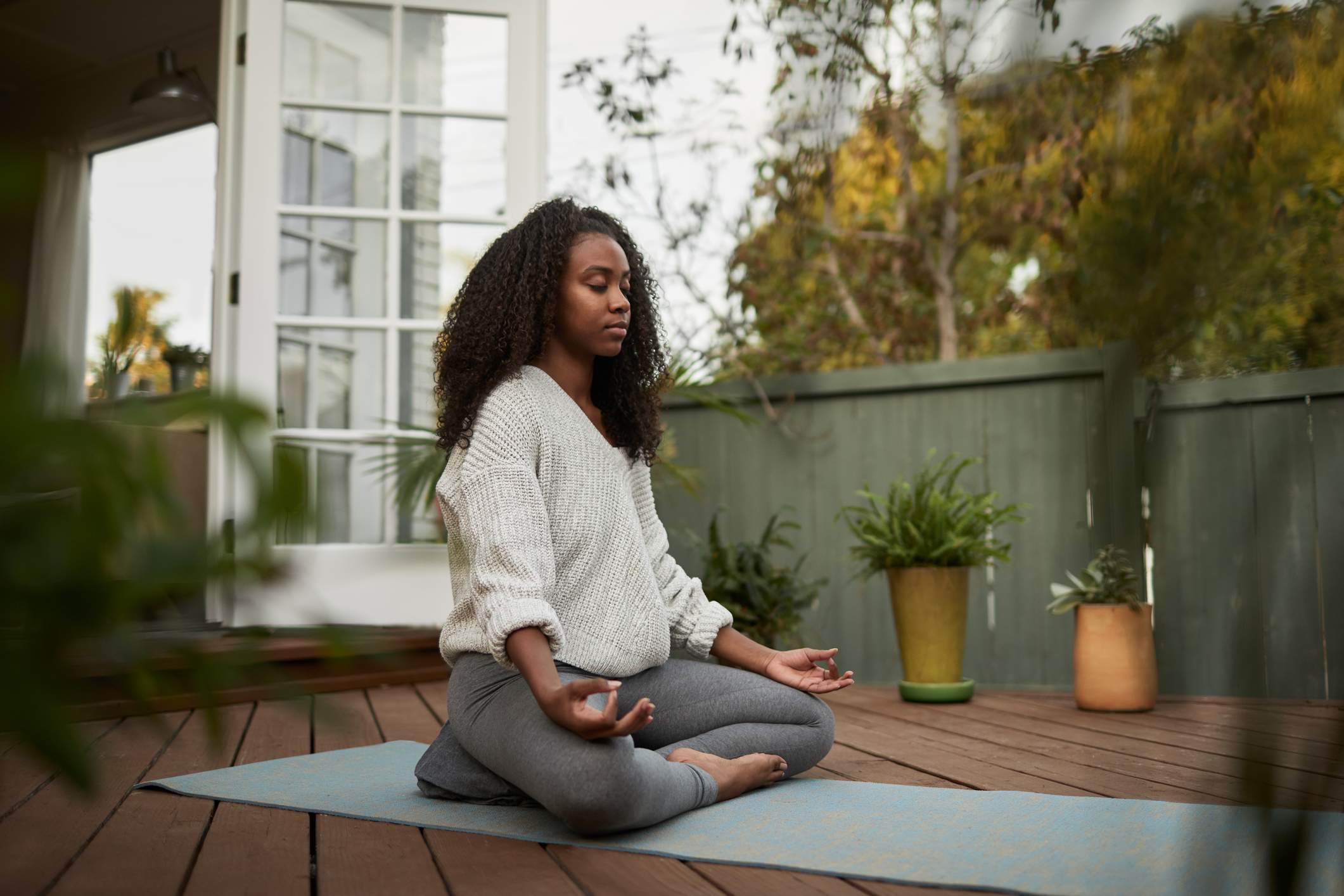 Mindfulness vs Meditation: How Both Can Benefit You