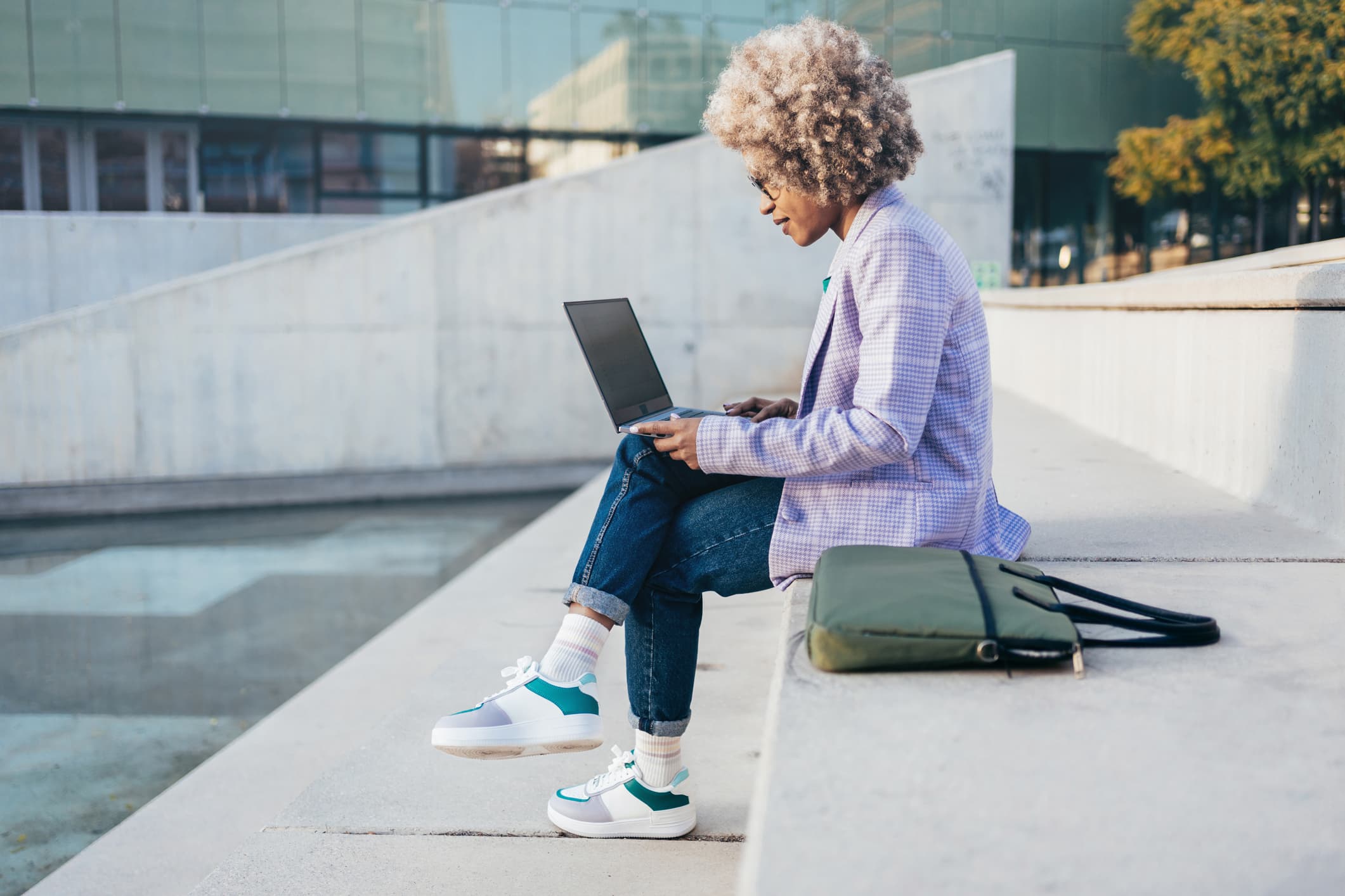 How To Start An Email Like A Pro: 44 Examples Plus Templates