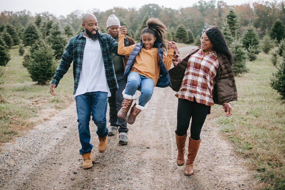 20 Family Goals Examples to Share with Your Loved Ones