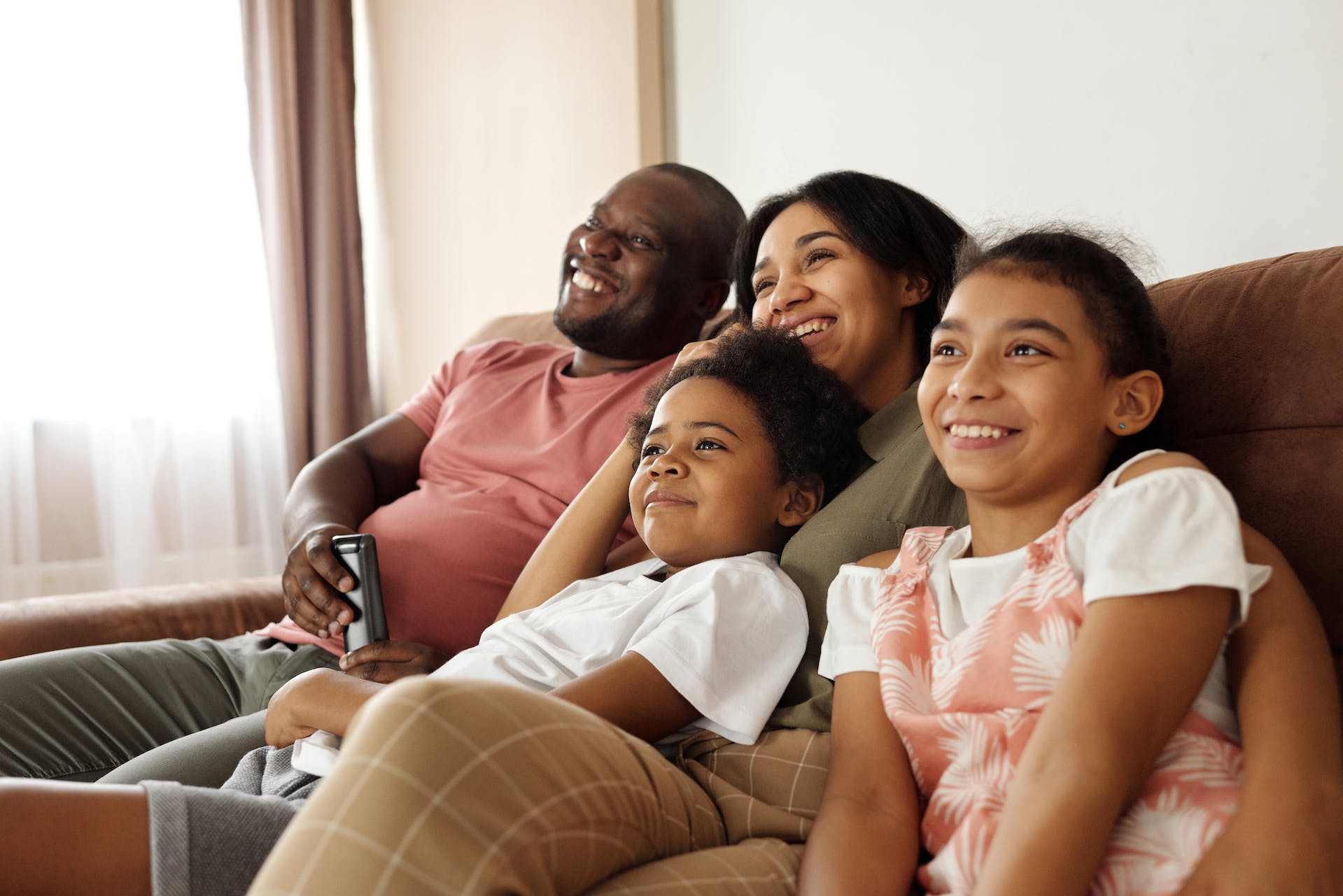 20 Family Goals Examples to Share with Your Loved Ones