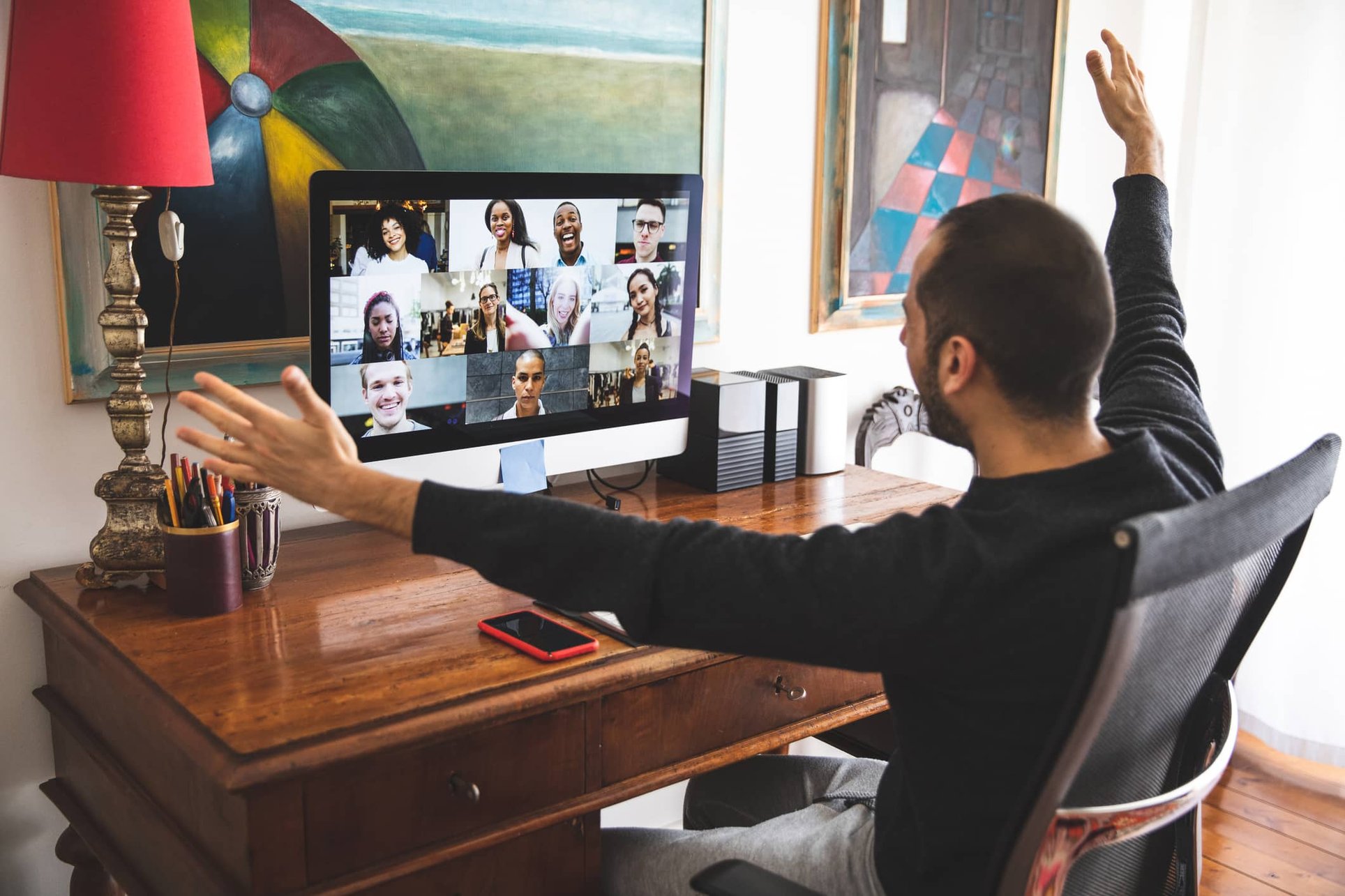 How To Make Friends Online: 8 Tips