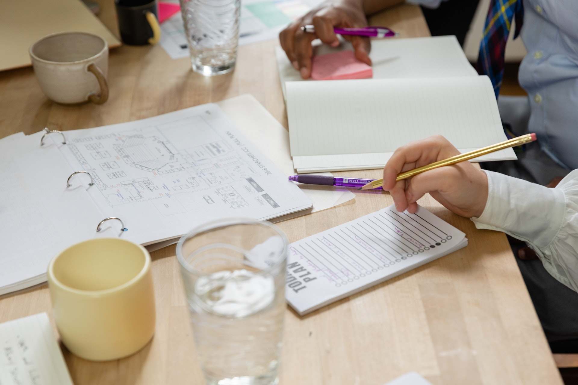 How to Make a To-Do List: 6 Tips & Examples