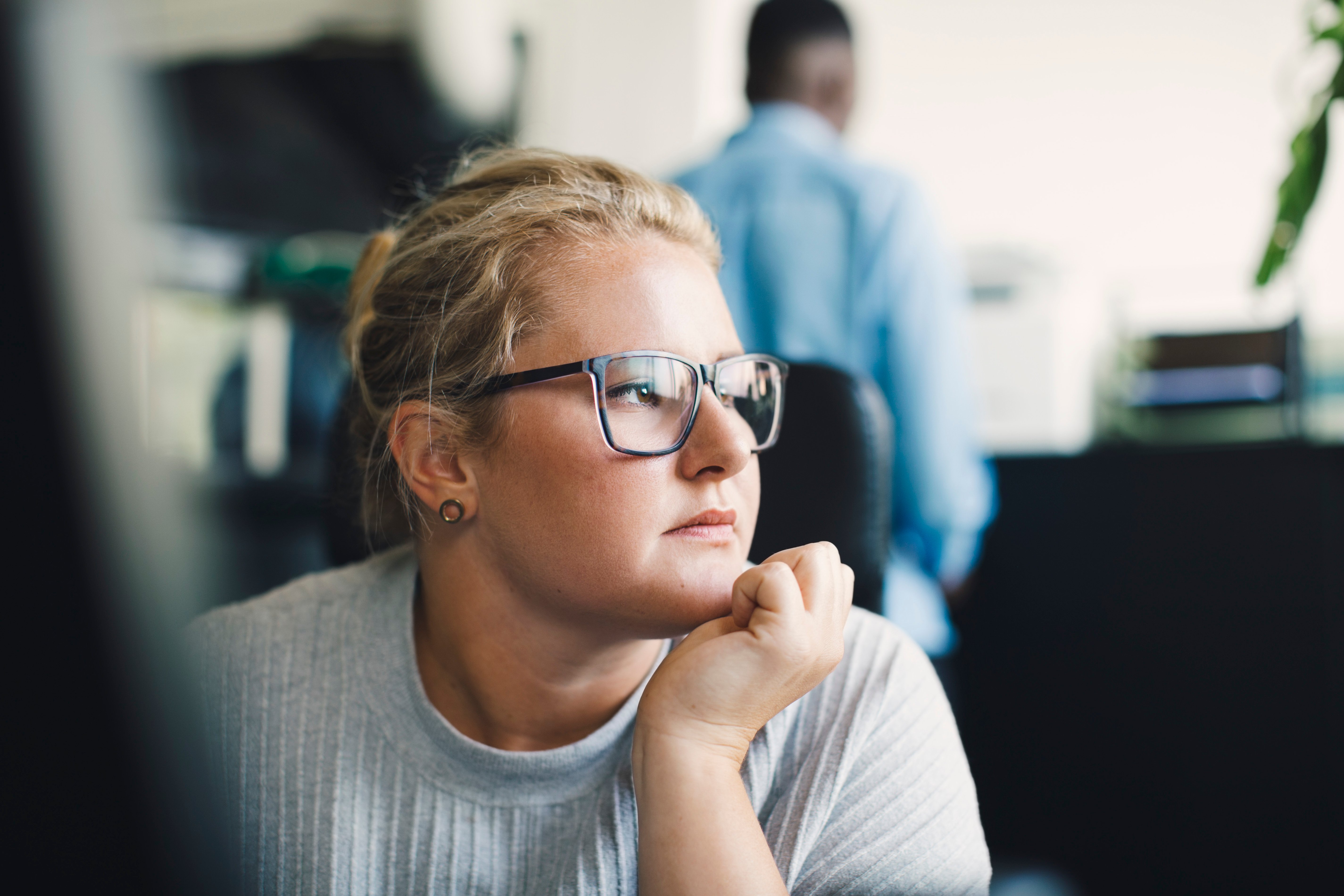 12 Tips to Feel Less Lonely