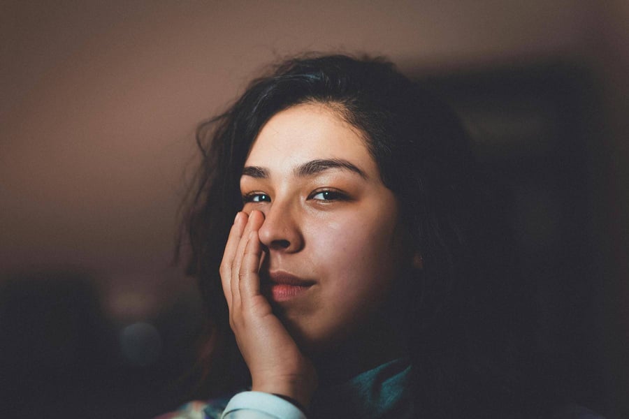 Emotional Detachment: When It's Healthy And When It's Toxic