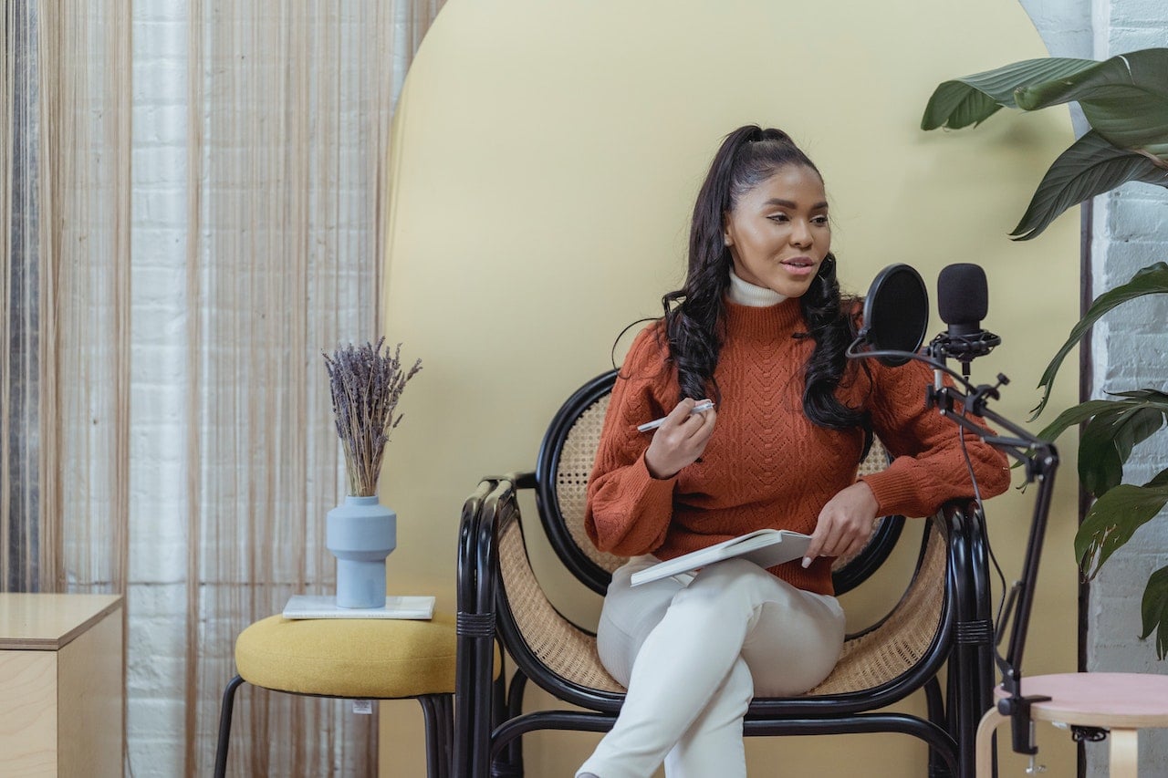 The 14 Best Self-Improvement Podcasts You Should Listen To