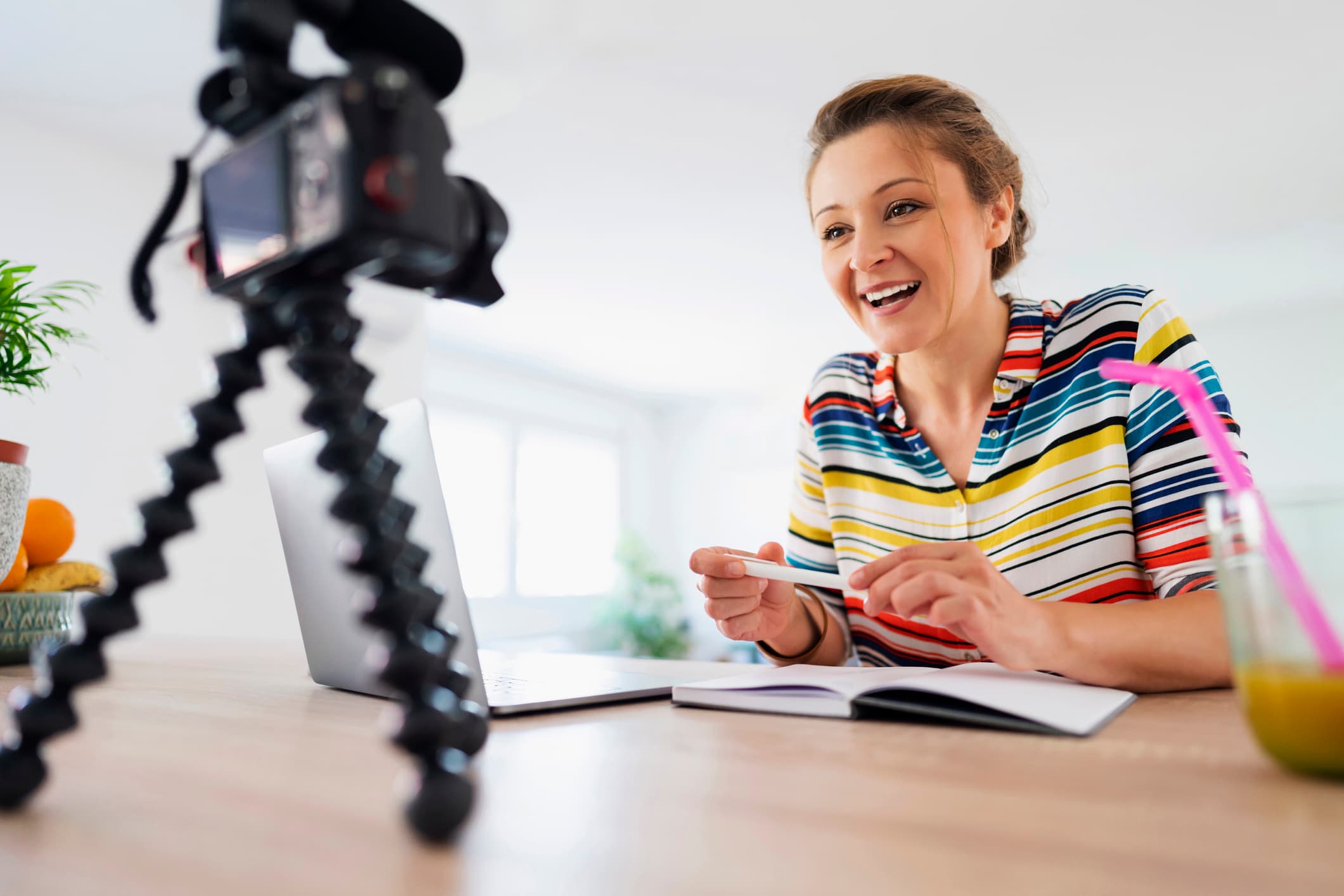 How To Pitch Ideas in 8 Simple Steps