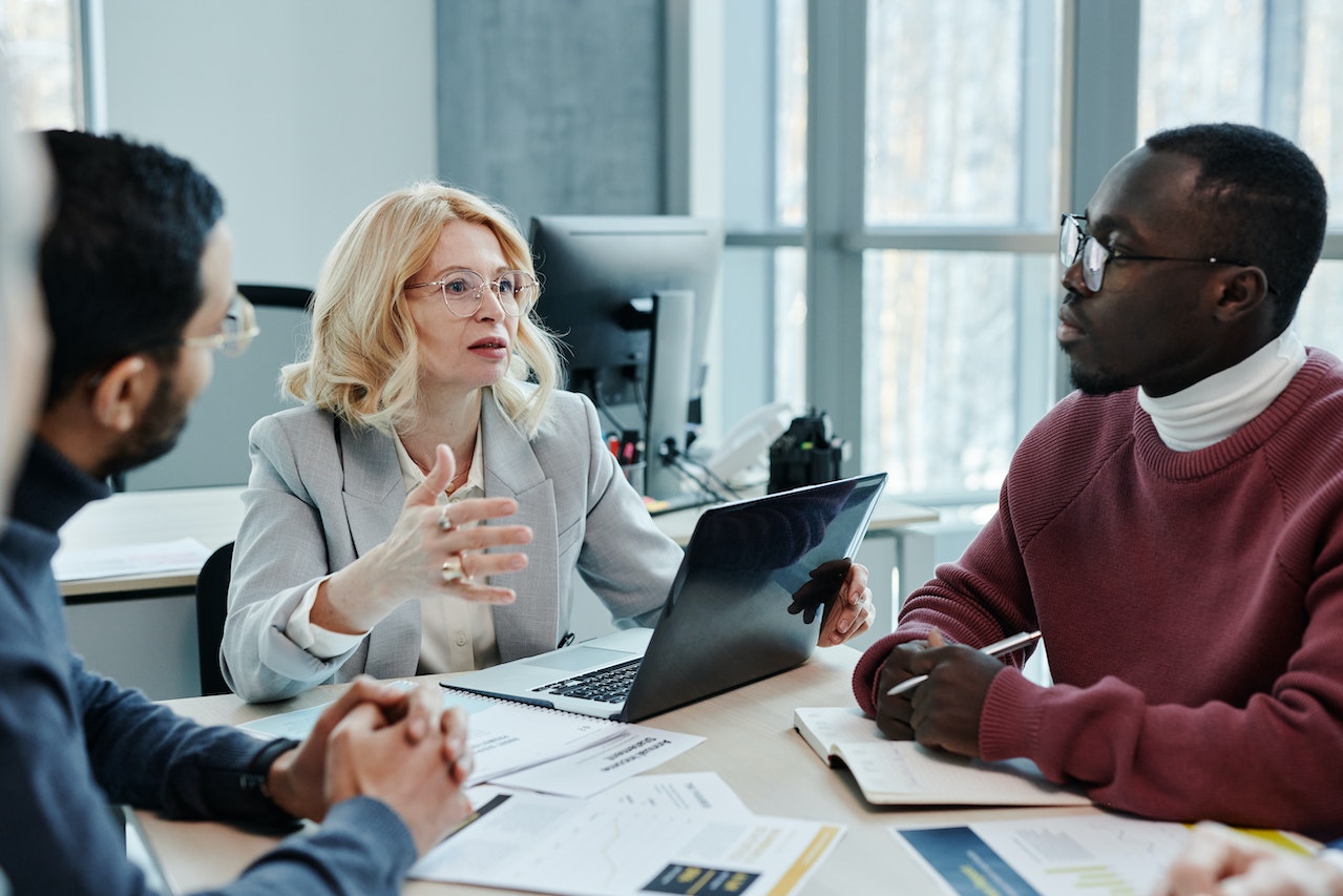 Career Transition Coach: 5 Reasons Why You Need One