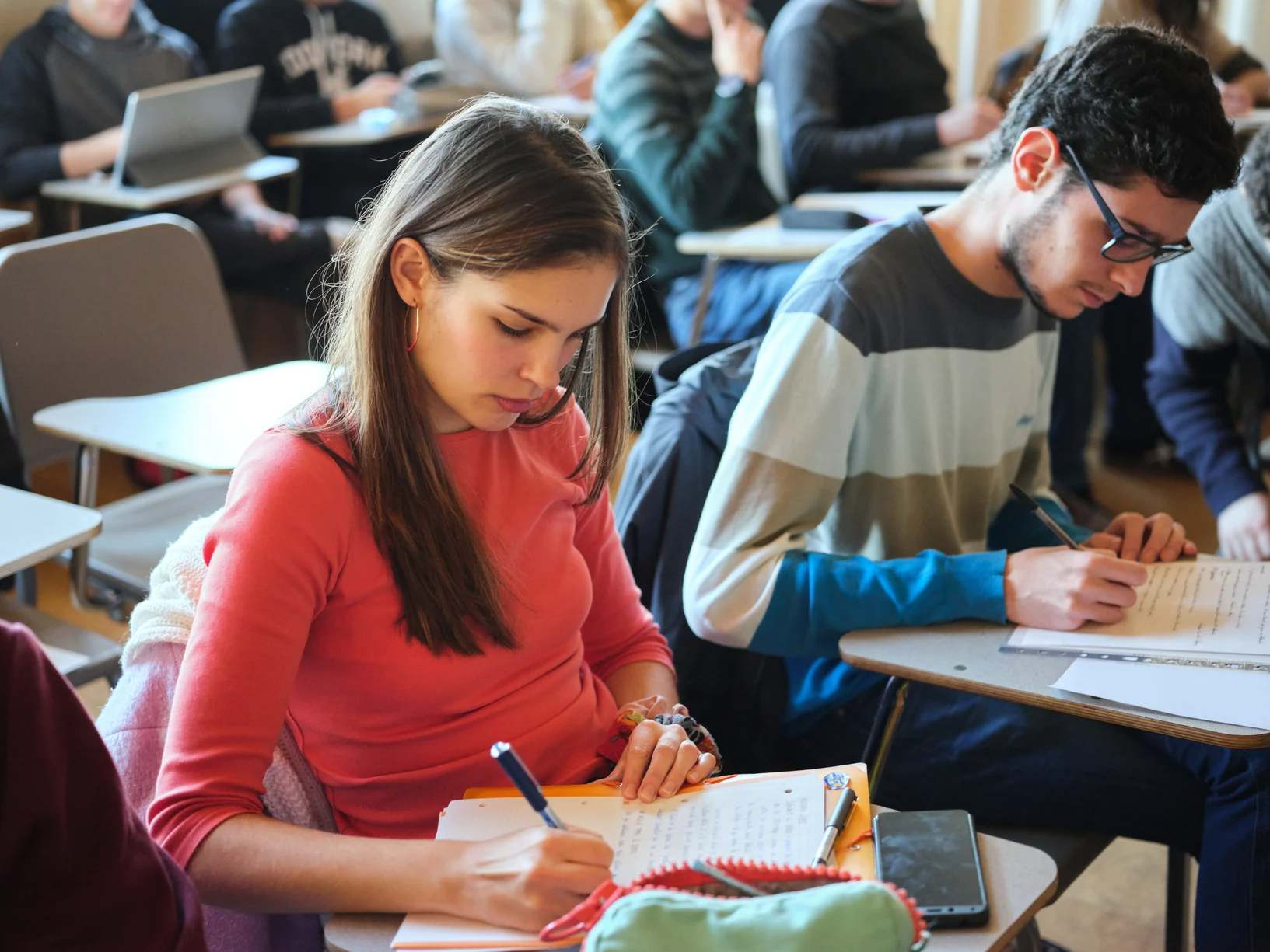 How To Become Smarter? The Best 10 Tips To Boost Your Brain